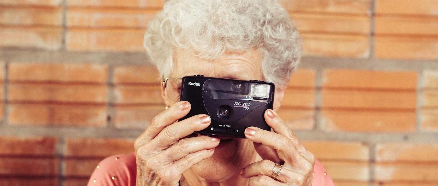 What are Common Signs and Symptoms of Memory Loss Disorders?